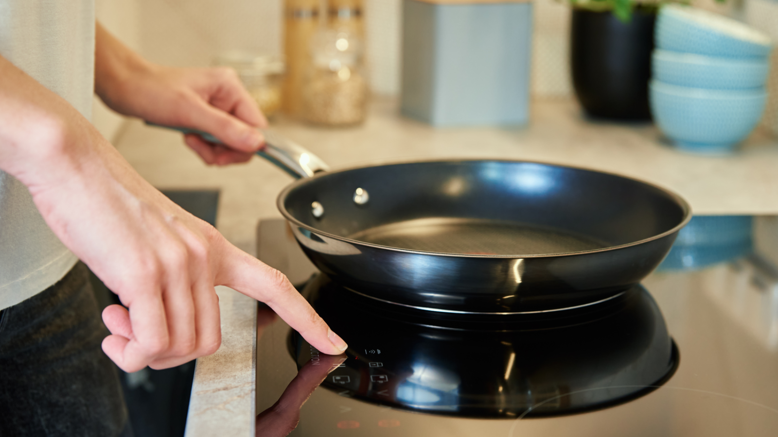 Smart Induction Cooktop